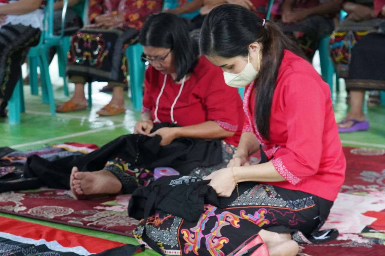 Perkenalkan Karya Seni Ulap Sarut Dari Kampung Muara Bomboi Yang Sudah ...